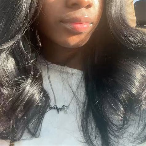 Peytonolivia • Threads Say More