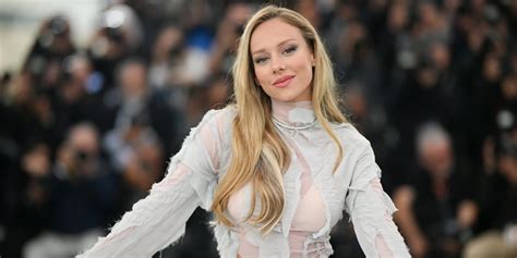 Ester Expósito Triunfa En Redes Mostrando Su Abdomen Súper Esculpido