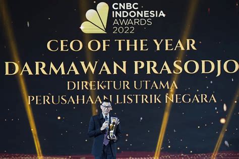 Jalankan Visi Menteri BUMN Dirut PLN Dinobatkan Jadi CEO Of The Year W H INDONESIA