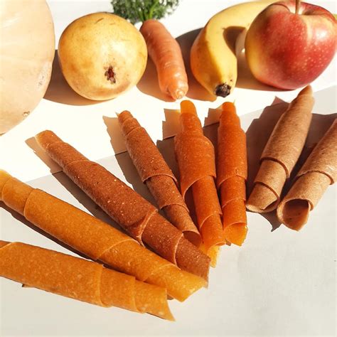 Фруктові чіпси та пастила Якщо трішки то інколи можна🍺 ⠀ Ви ж напевне чули що у пиві попри