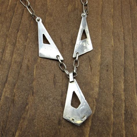 Southwest Sterling Silver And Coral Necklace With Han Gem