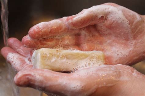 ما هي أضرار صابون الكبريت في دكتور جميل القدسي الدويك