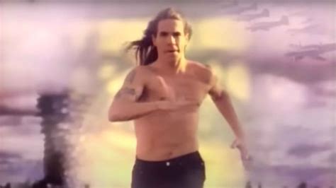 Under The Bridge By The Red Hot Chili Peppers Lyrics Meaning And Chords