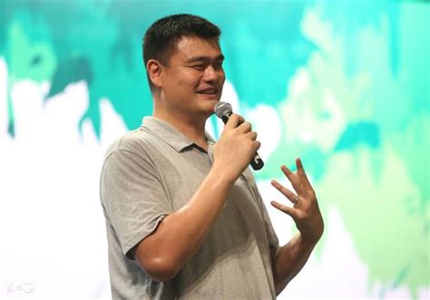 一些人一直不认可的姚明，在科比、邓肯眼中却是伟大的象征！
