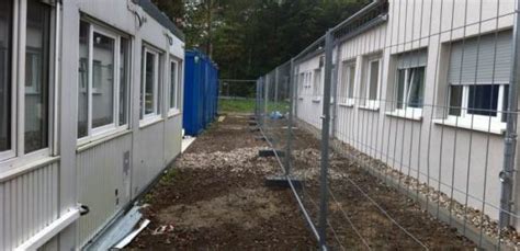 Bauzaun Mieten In Bonn Zb Zur Sicherung Einer Baustelle Gitter Profide