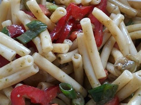 Paprika Tomaten Nudelsalat mit Mozzarella von Kääääfer Chefkoch