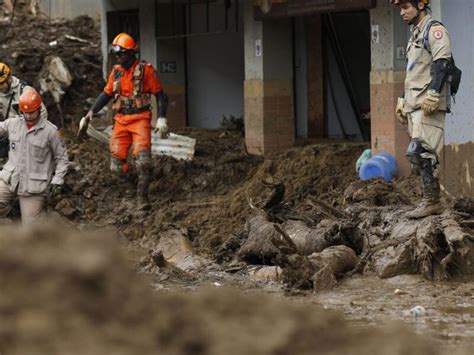 Mortes Em Petrópolis Chegam A 178 Por Causa Da Tragédia Folha Pe