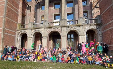 Vroege Carnavalsgekte Bereikt Wzc Markizaat Via Kleuterschool