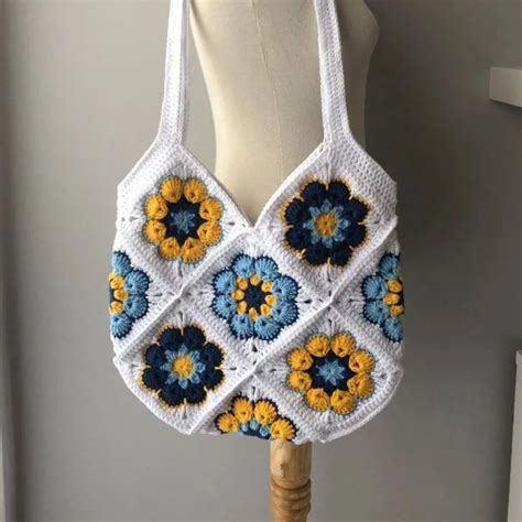 کمدا قیمت و خرید کیف موتیف بافی