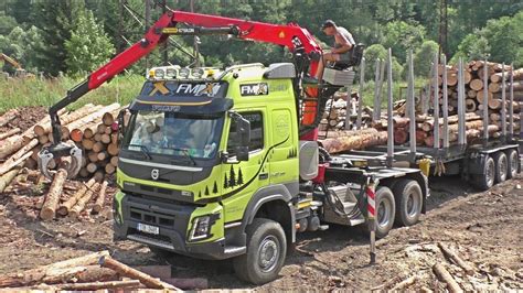 Volvo FMX 6x6 540hp with Umikov trailer - YouTube