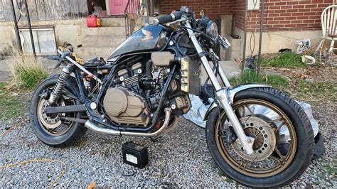 Progress pick on the V65 : r/CafeRacers