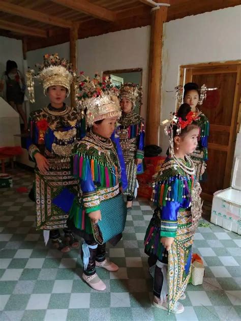 侗族的服装结婚侗族结婚服饰侗族的服装汉服大山谷图库