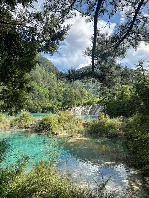 ใส่ชุดจีนทิเบตเที่ยวอุทยานจิ่วจ้ายโกว แกลเลอรีที่โพสต์โดย เที่ยวจีนรัวๆ Lemon8