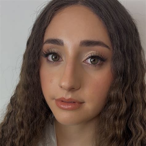 Sheva Levovitz Professional Makeup Artist Soft Glam Is A Go To For A