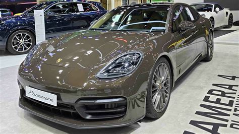 Porsche นำเสนอยนตรกรรมสปอร์ตให้ชมถึง 12 รุ่น พร้อมเปิดตัว 911 Gt3 Rs ใน