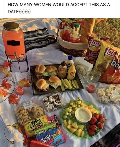 Romantic Picnic Date Ideas