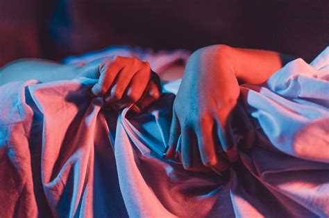 Best Sex Positions For Female Orgasms Momentum For Her Momentum