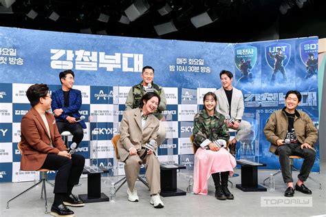 강철부대 장동민x김성주x김희철x츄x김동현x최영재 활기찬 분위기