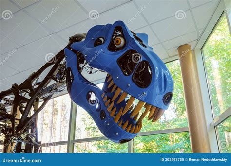 Mechanical Tyrannosaurus Rex Side View Hand Operated Robot Dinosaur