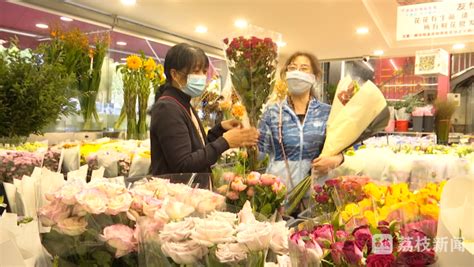 国庆假期鲜花市场火爆 带动插花热潮我苏网