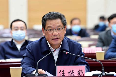省新冠肺炎疫情联防联控领导小组召开调度会 任振鹤雷海潮出席并讲话