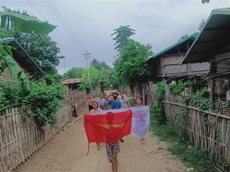 ကယ်တင်ရှင်မရှာ ဒို့ကျေးရွာ သပိတ် စစ်ကြောင်းက စစ်အာဏာရှင် ဆန့်ကျင်ရေး ချီတက် ဆန္ဒပြ Khit Thit Media