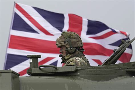 Министр обороны Британии оценил готовность армии к войне Газета Ru