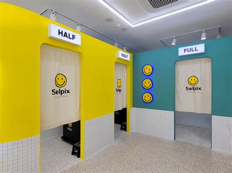 노란색으로 포인트를 준 귀여운 12평 셀프 사진 스튜디오 인테리어 수영구 민락동