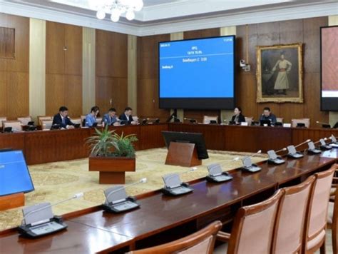 Төрийн байгуулалтын байнгын хороо гишүүдийн бүрэн эрхийг