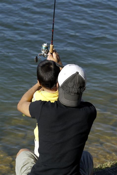 亚洲父子钓鱼图片免费下载 5151063334 千图网pro