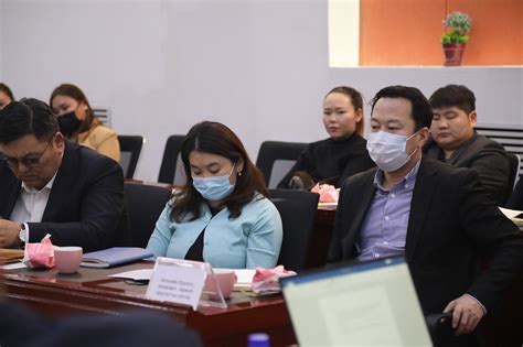 ГАЗРЫН БАГЦ ХУУЛИЙН ТӨСЛҮҮДИЙН ХЭЛЭЛЦҮҮЛГИЙГ ЗОХИОН БАЙГУУЛЖ БАЙНА