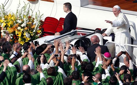 Fotos Imagens Do Dia 27 De Outubro De 2013 27102013 Uol Notícias