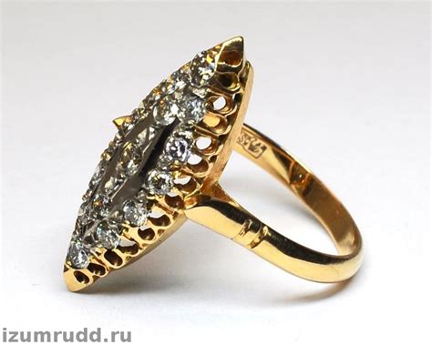 Золотое кольцо "Лодочка" с бриллиантами, 585 пробы