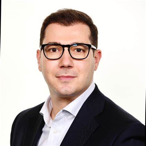 Lucian Crisan Linkedin