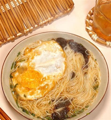 5分钟搞定】清汤面的做法步骤图】ireneeim下厨房
