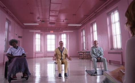 Glass Ending Explained Shock Twists Uncovered For Unbreakable And