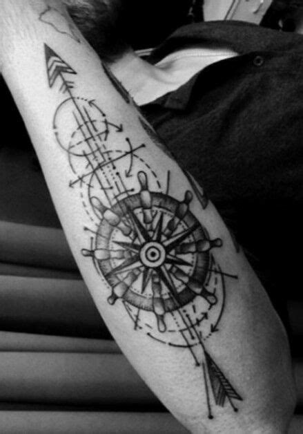 Flecha Flecha Tatuaje de flecha y brújula Tatuajes flechas Tatuajes