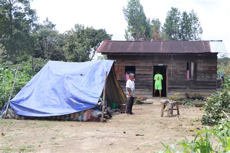 117 Kali Gempa Susulan Warga Tapanuli Utara Mengalami Trauma Kompasid