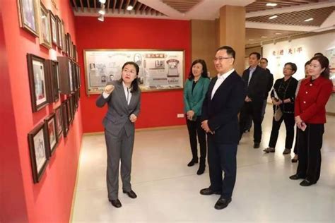 徐汇区政协主席黄冲一行赴天平街道走访调研工作政协委员联络组