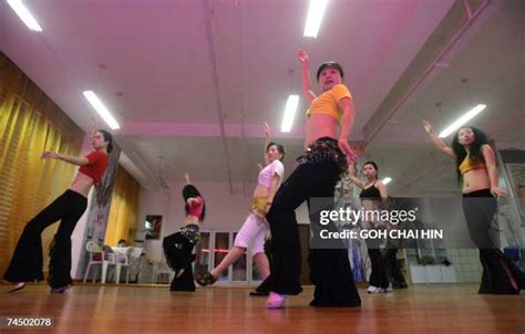 Shimmy And Shake Photos And Premium High Res Pictures Getty Images