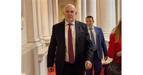 Иван Гешев разговаря с граждани на Шумен за ръста на битовата престъпност