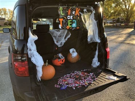 Trunks Open And Decorated This Saturday At Crestwood Trunk Or Treat