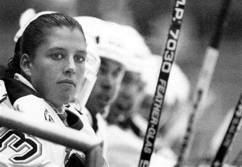 Womens History Month Manon Rhéaume Playing In The Nhl Yahoo Sports