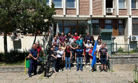 Служители на МВР излязоха на протест във Видин