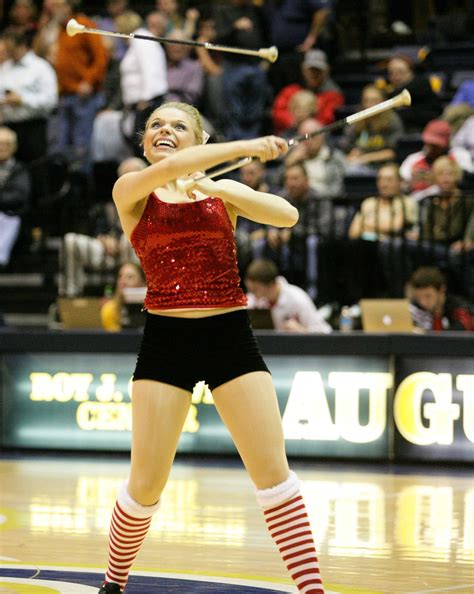 Up In The Air Lauren Bergquist Brings New Tricks Augustana Observer