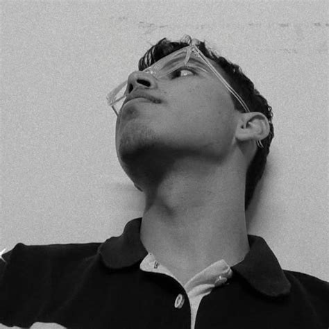 Rishav🐱 Rishav007 • Threads Say More