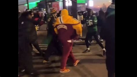 Eagles Fan Pulled Disgusting Move On Commanders Fan Newsbreak