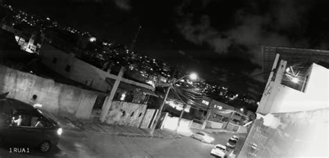 EXCLUSIVO bandidos atiram em morador da Federação durante assalto veja o vídeo