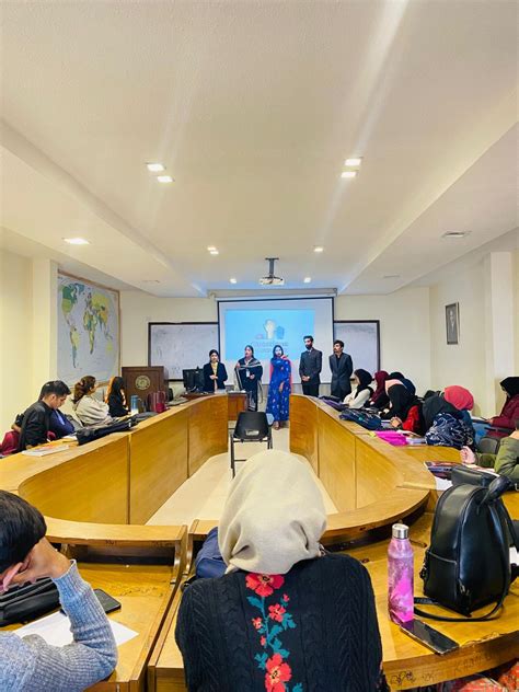 Eman Nazir On Linkedin Training Traininganddevelopement Linkedintraining Training