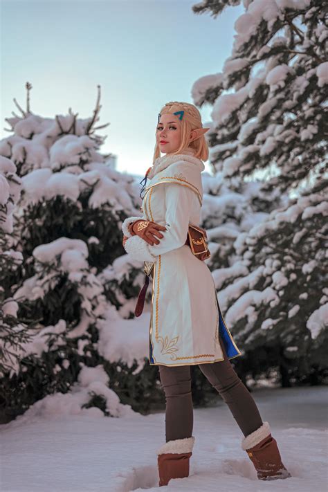 Princess Zelda From The Legends Of Zelda By Anastasia Komori Rcosplayers